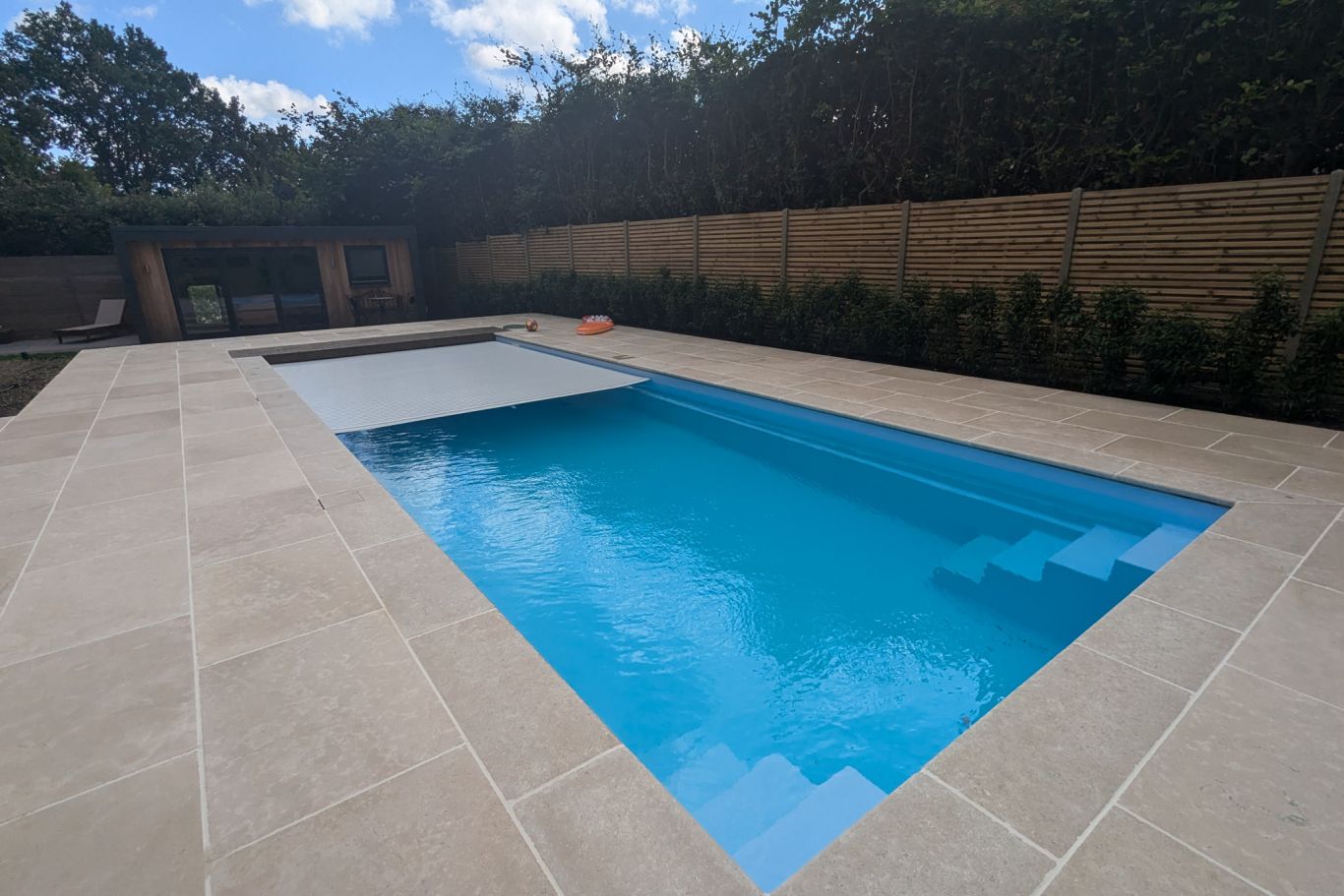 Starlight Pools: Luxury Pool Design & Installation